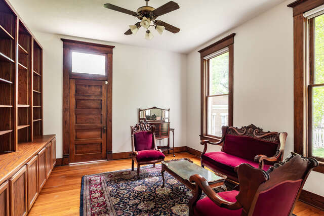 Lockhart 'Judge’s House' mansion hits market for $1.1M