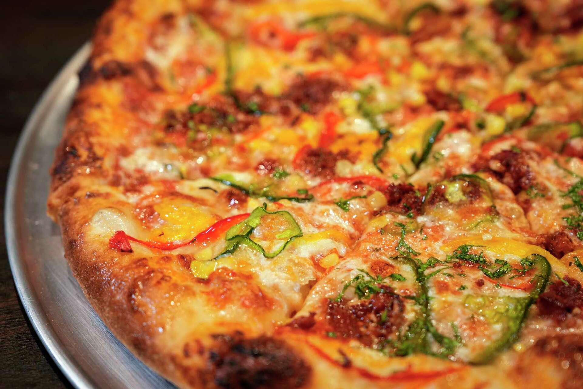Houston restaurant Jonathan’s the Rub opens in East End with pizza