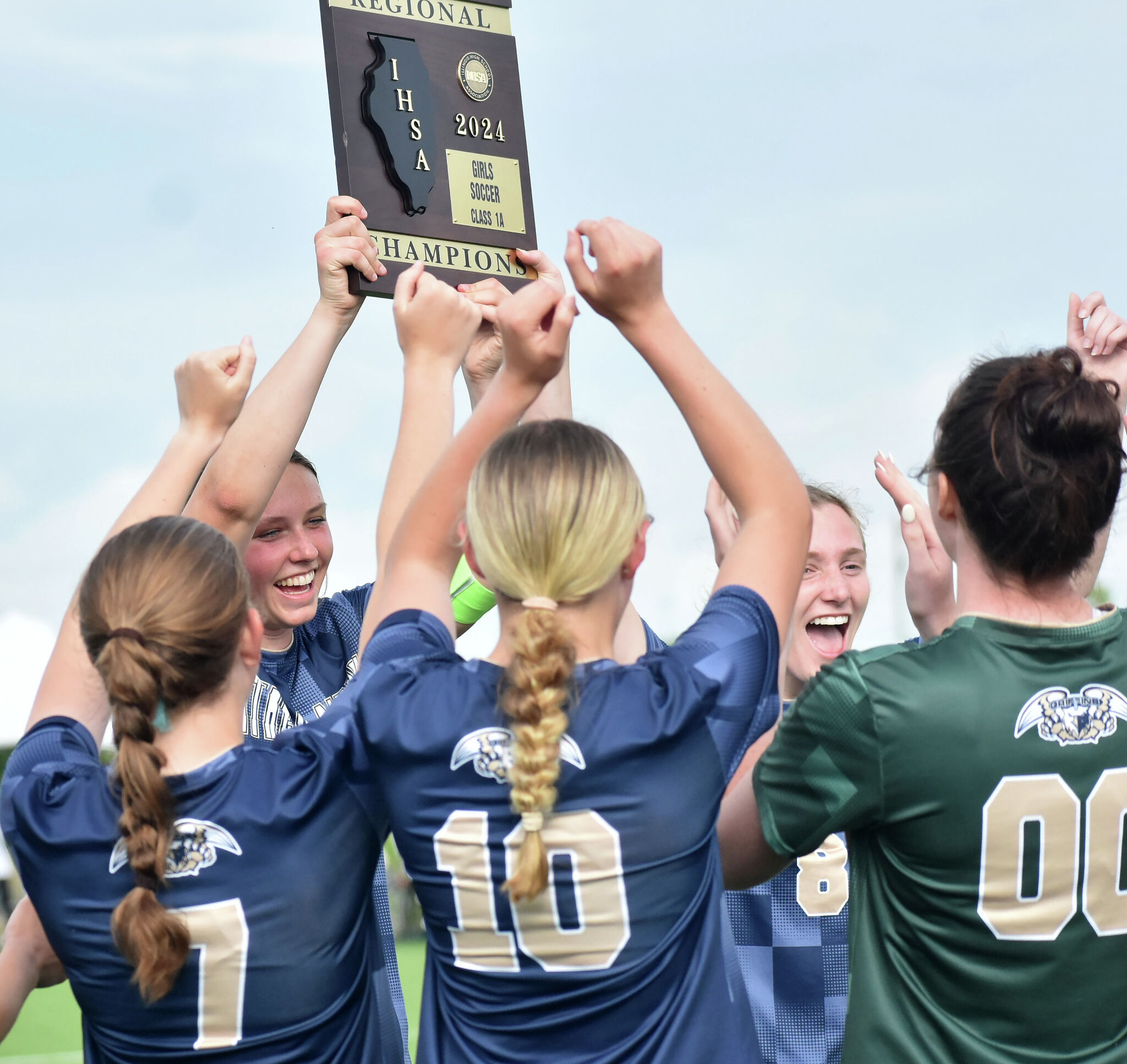 Father McGivney routs Wesclin for second straight regional title