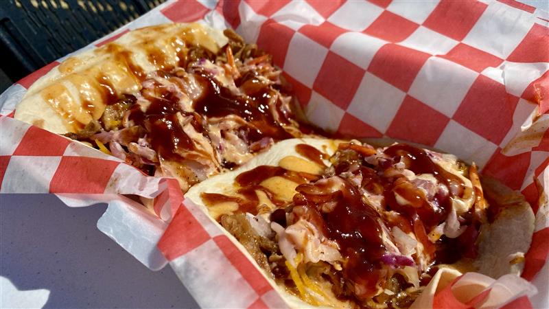 Bad Wolf BBQ serves sweet tacos, spicy mac, more unique flavors