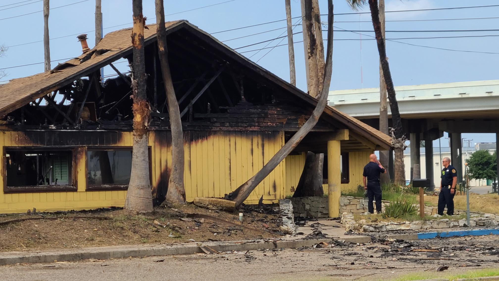 Vacant Laredo building catches fire