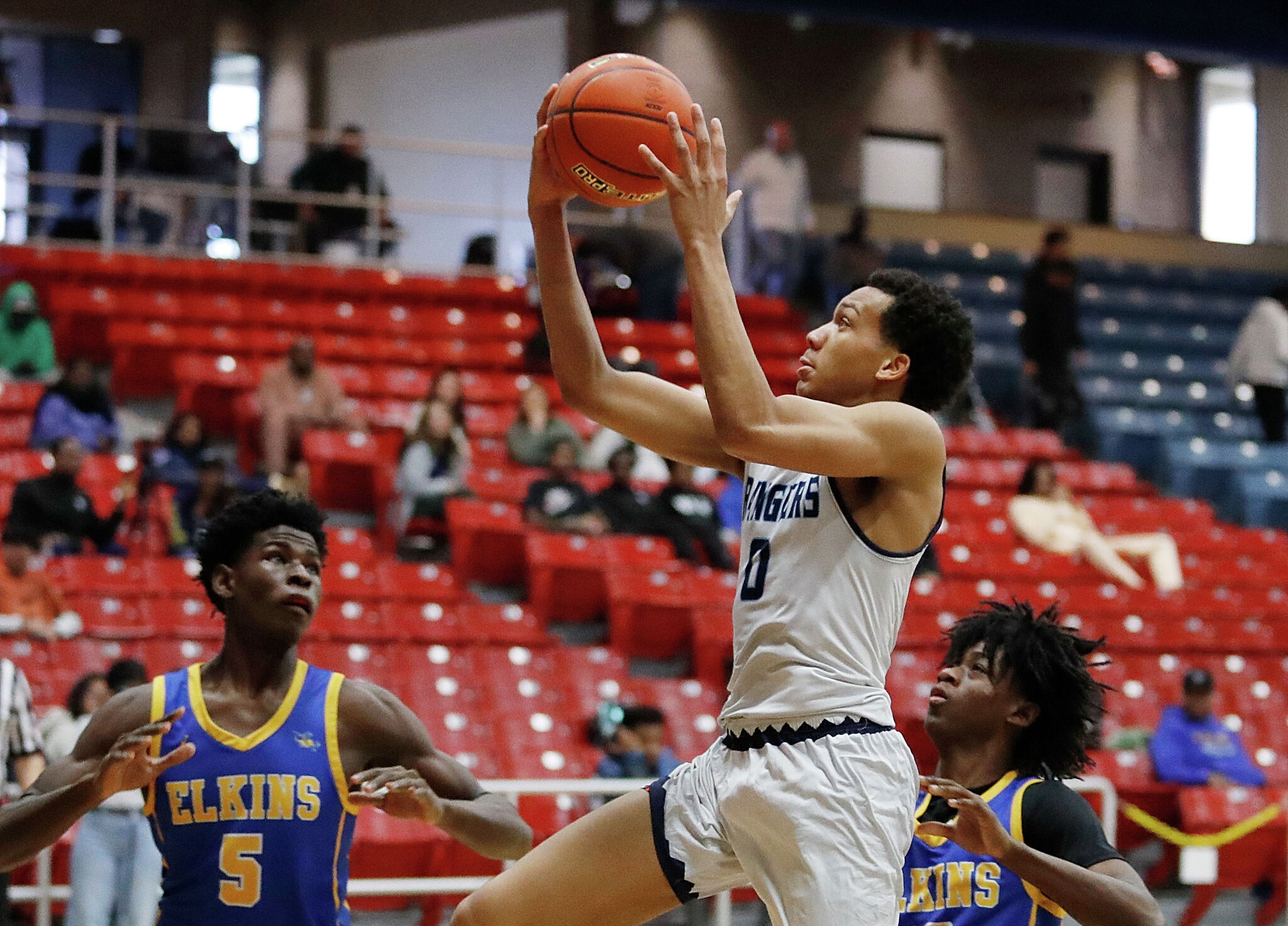 Focus, work pays off for Clements basketball's Divine Ugochukwu