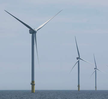 Judge lifts Trump's halt of Orsted's Revolution Wind project