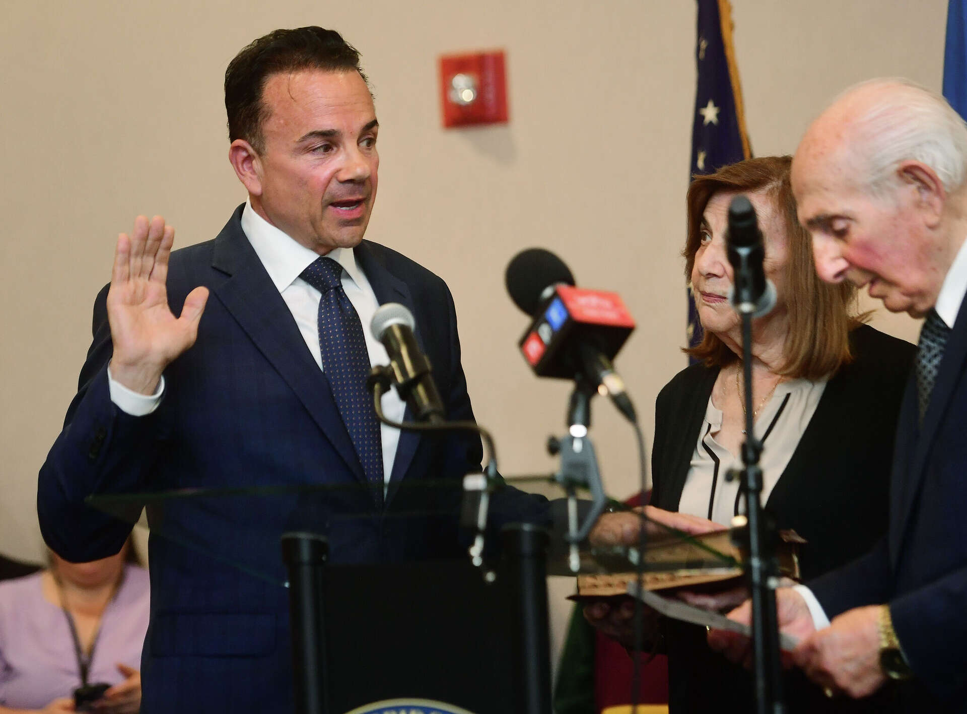 In Photos: Ganim sworn in for third consecutive term as Bridgeport may