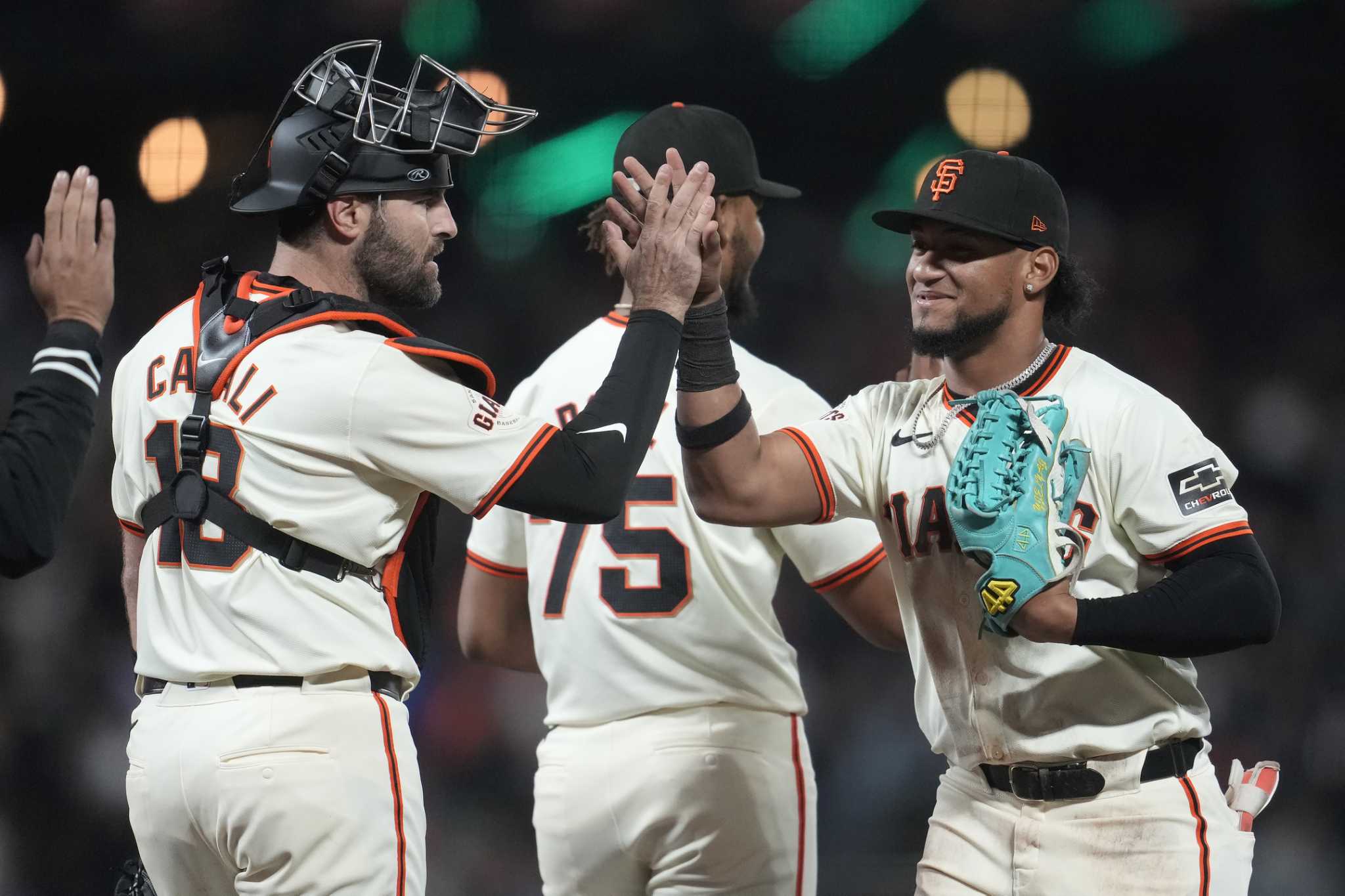 Giants’ Luis Matos enjoys a night to remember in 4-1 win over Dodgers