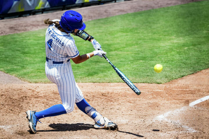 Ballston Spa’s Ana Gold earns a 'ticket' to pro softball league draft