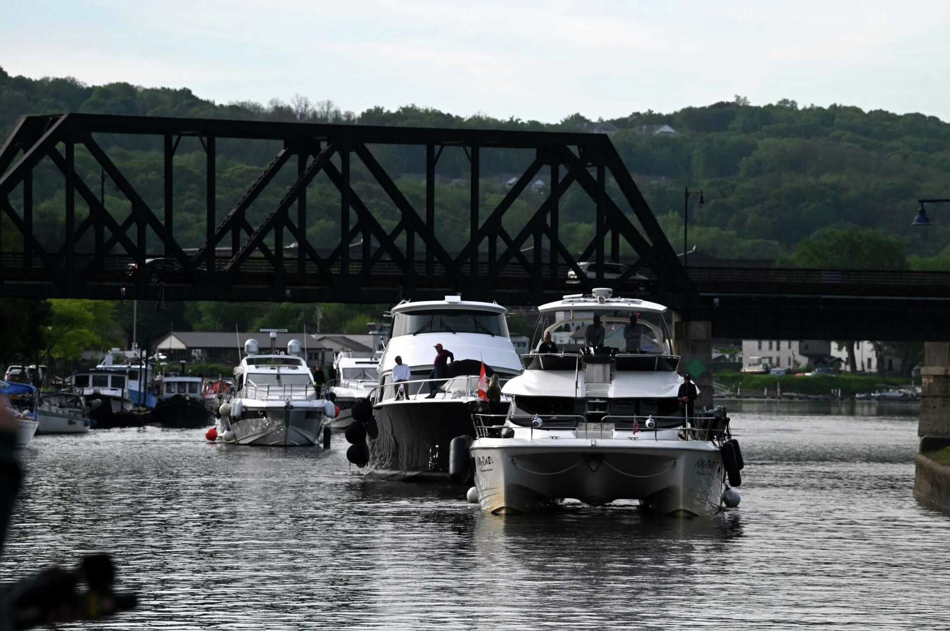 New York canal system open until Oct. 16