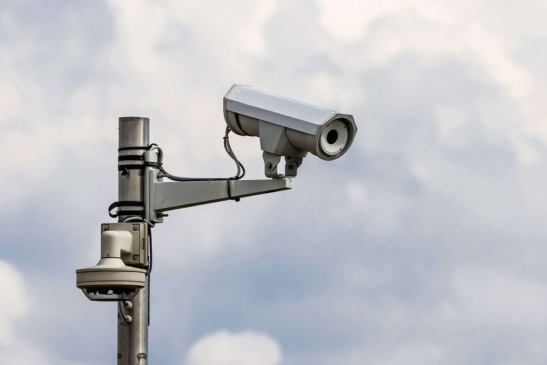 New CT law allows police to use automatic cameras to ticket loud cars