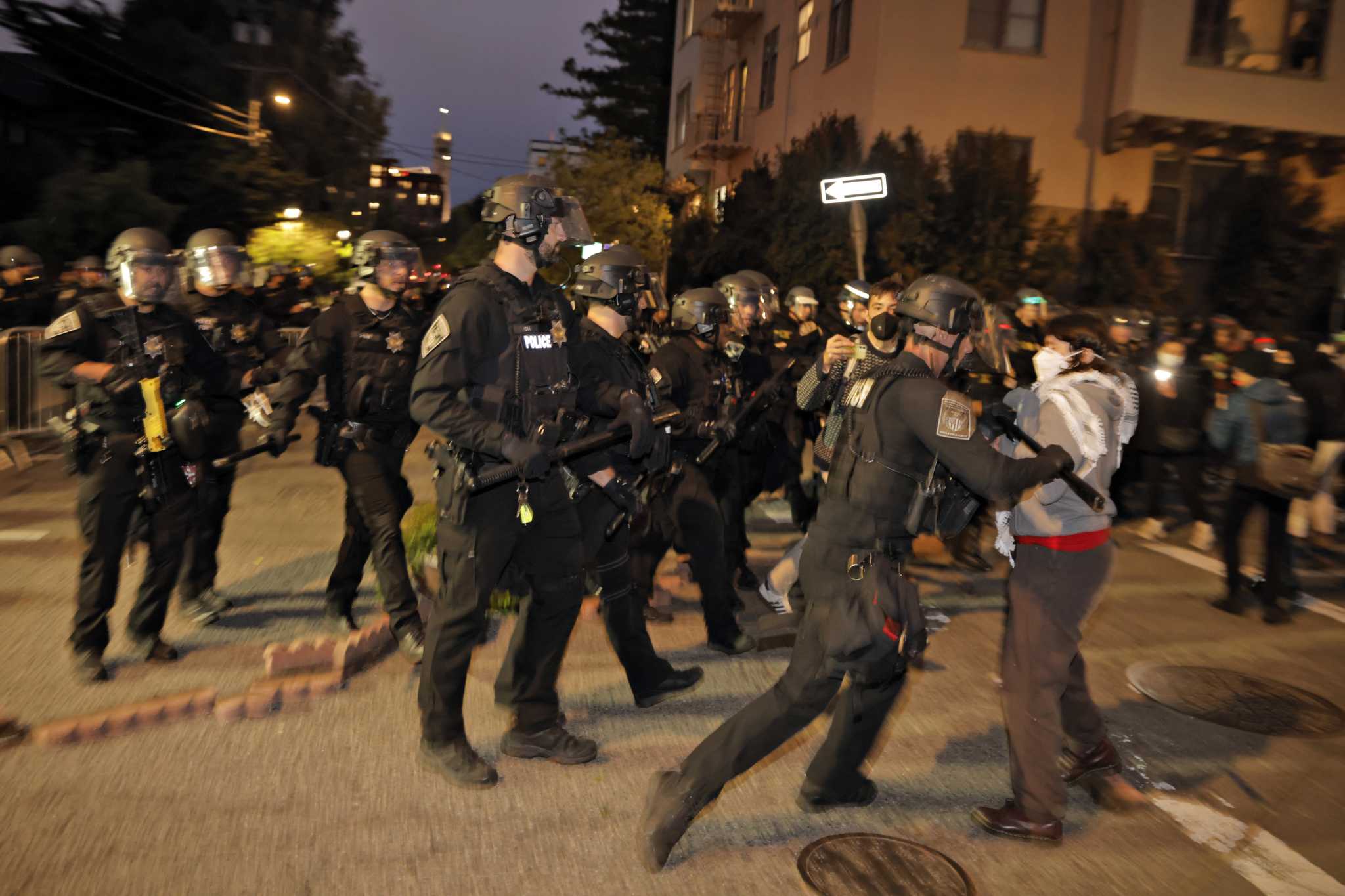 12 protesters arrested after occupation of UC Berkeley building