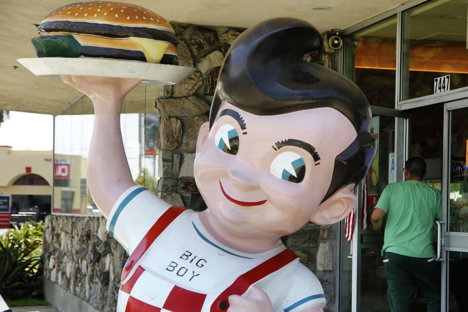 Before In-N-Out or McDonald's, this Calif. burger spot reigned supreme