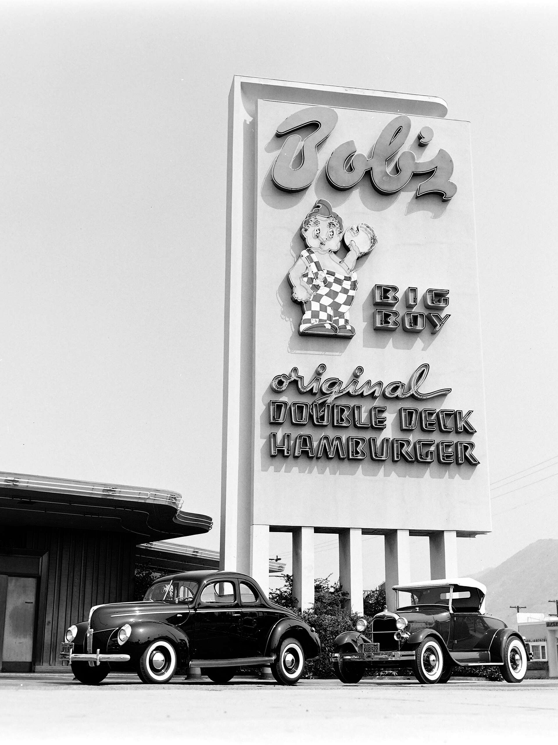 Before In-N-Out or McDonald's, this Calif. burger spot reigned supreme