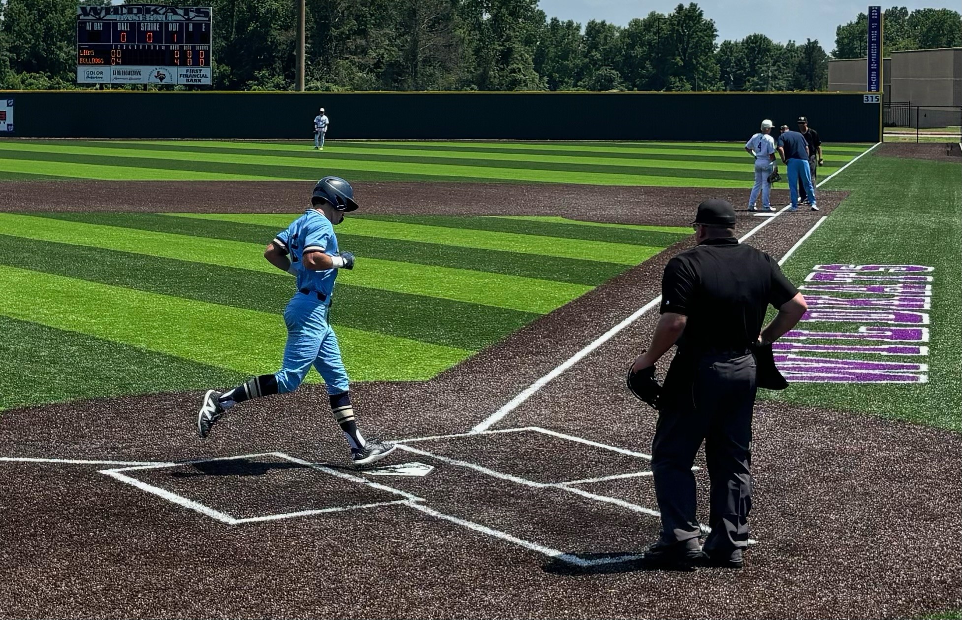 HS baseball: Lake Creek defeats Magnolia in regional quarterfinals