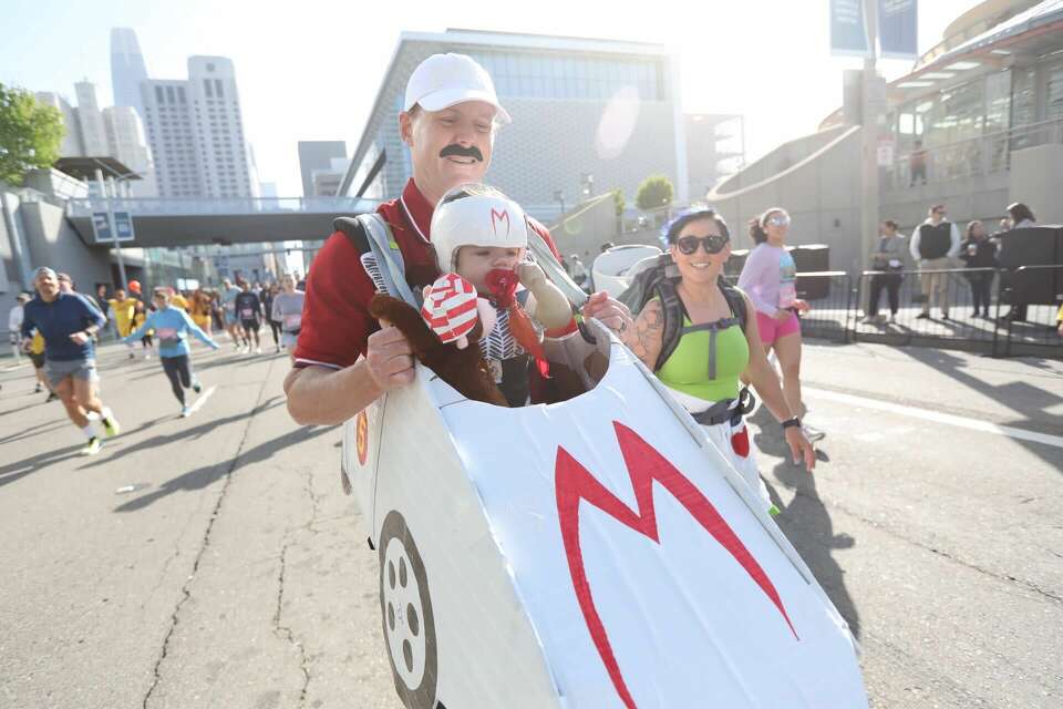The best costumes of San Francisco's Bay to Breakers race