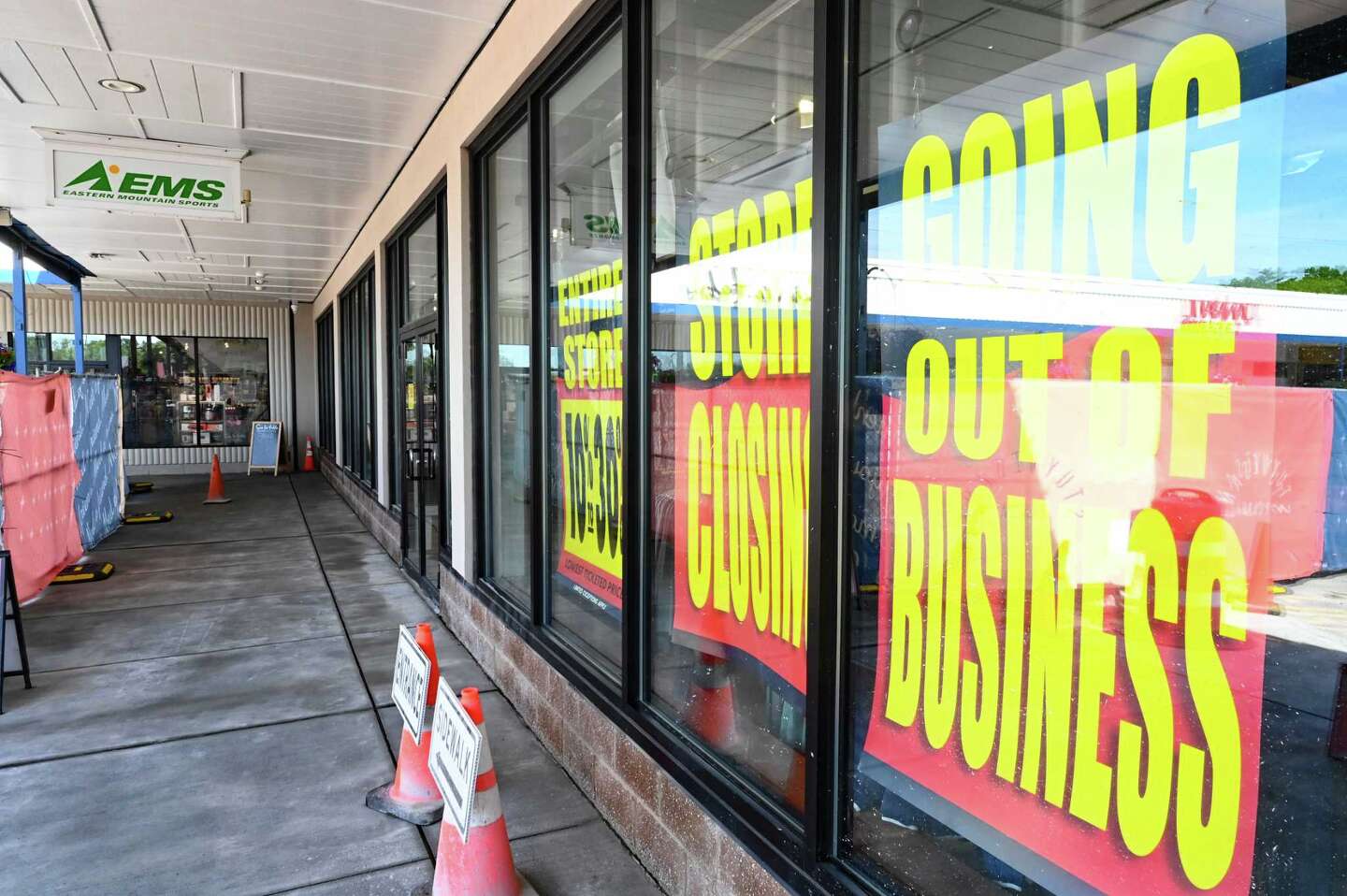 EMS plans to close store in Stuyvesant Plaza