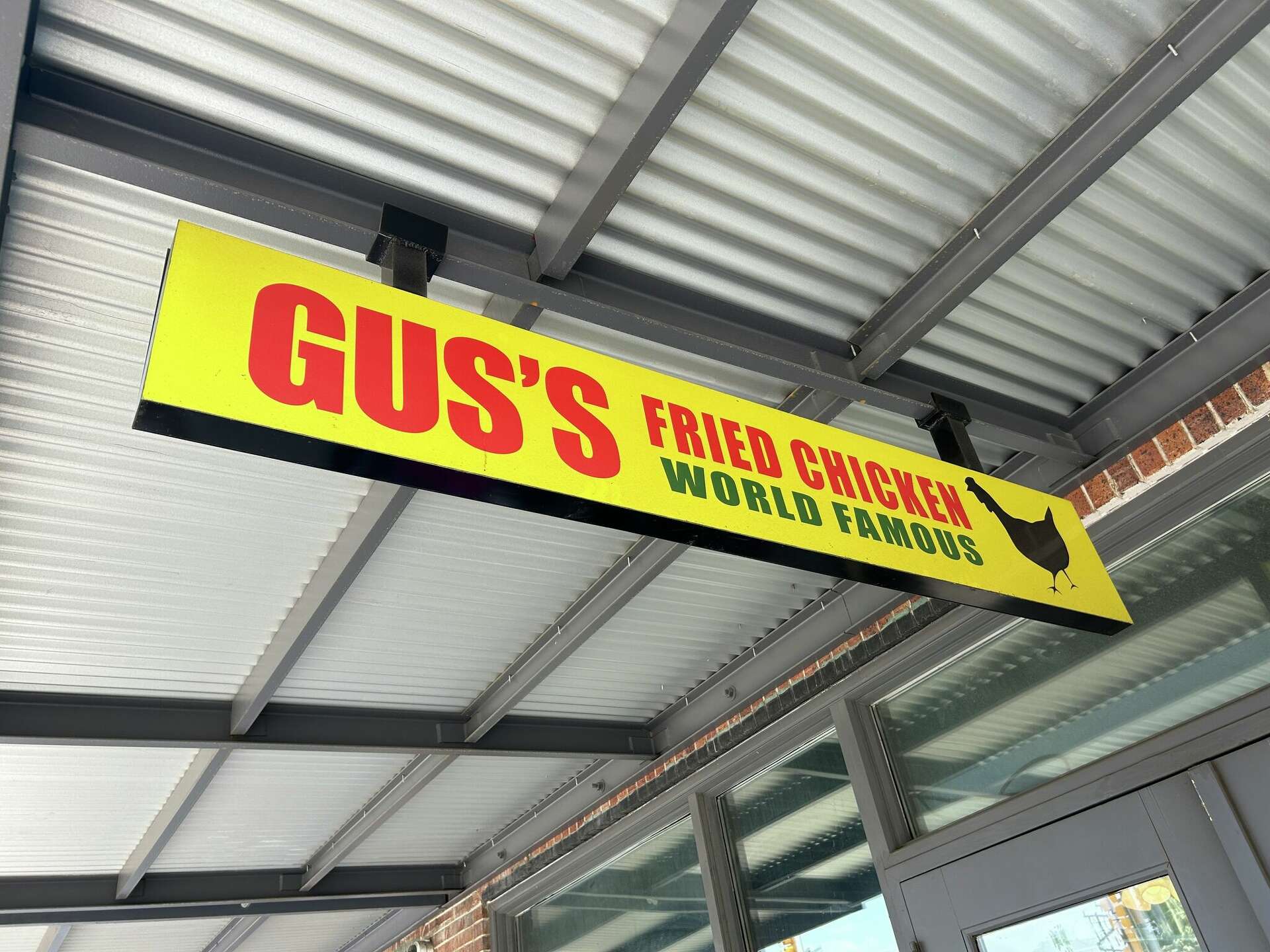We ate at Gus’s World Famous Fried Chicken for less than $10