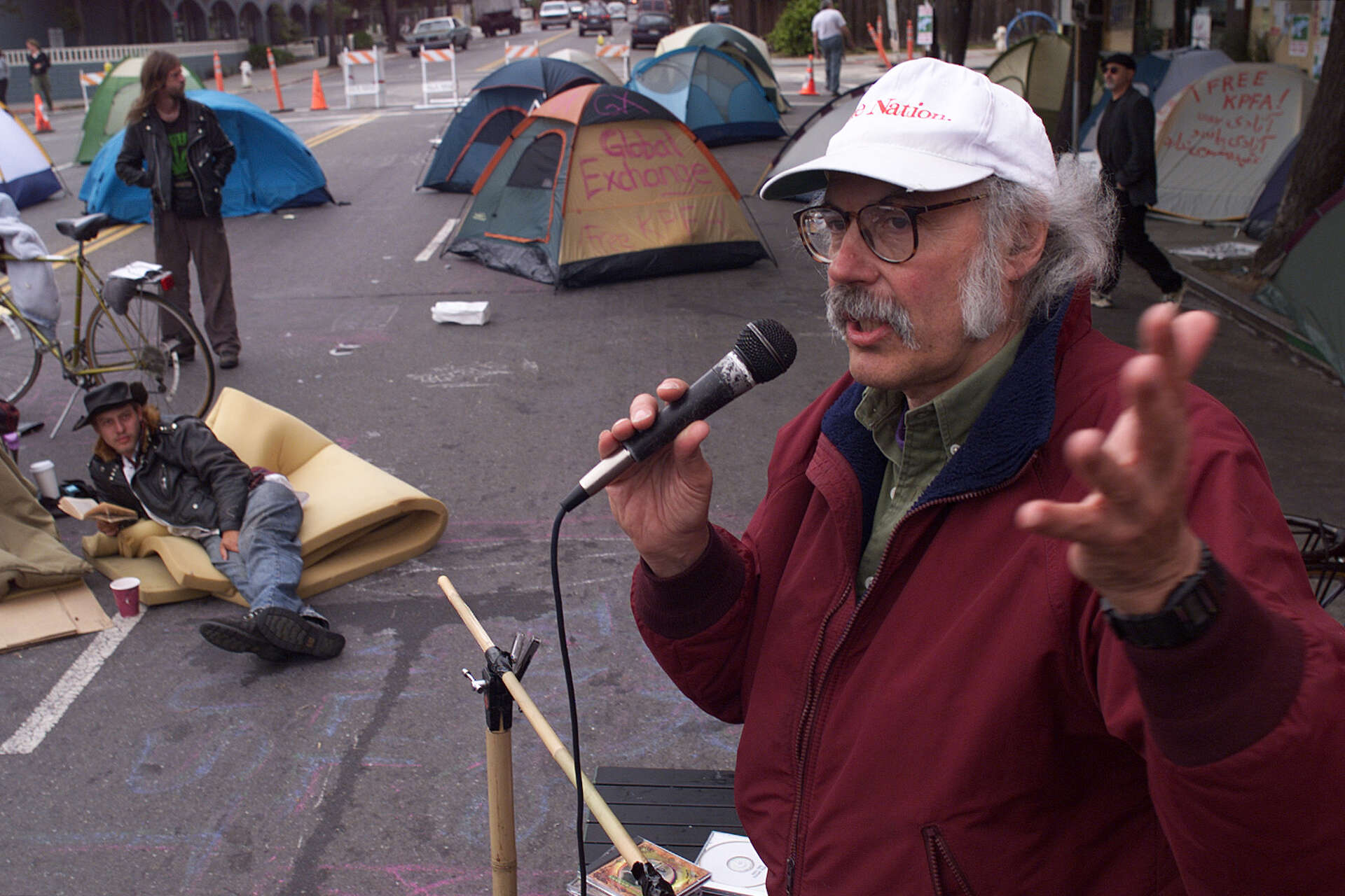 Larry Bensky, newsman and KPFA rabble rouser for 50 years, dies at 87