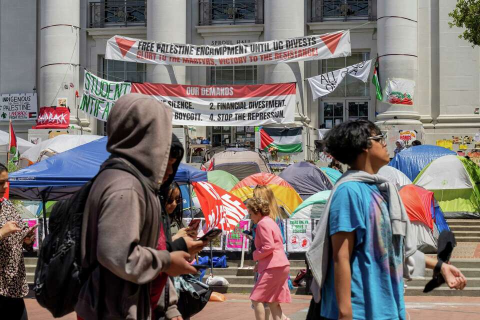 UC Berkeley protesters want university to ‘disclose and divest’