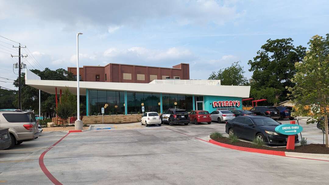 P. Terry's Burger Stand opens fifth new location in San Antonio