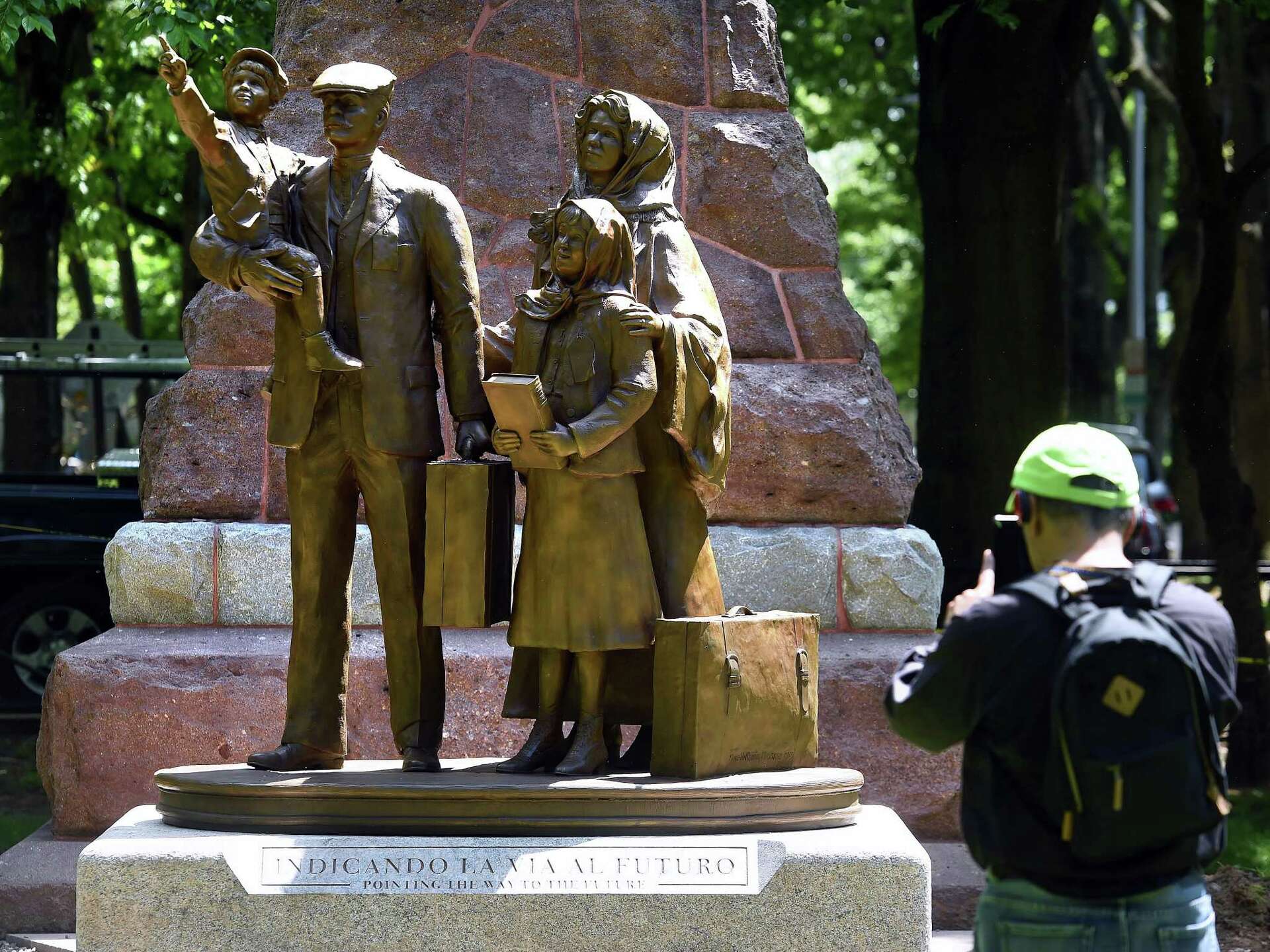 Wooster Square statue by Sally's Apizza relative gets unveiled Sunday
