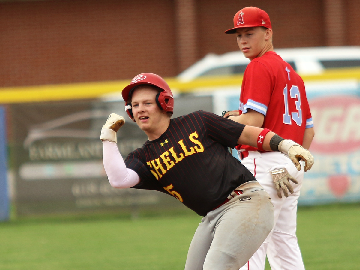 Shells baseball 'wraps up the gift' in big year for Roxana sports