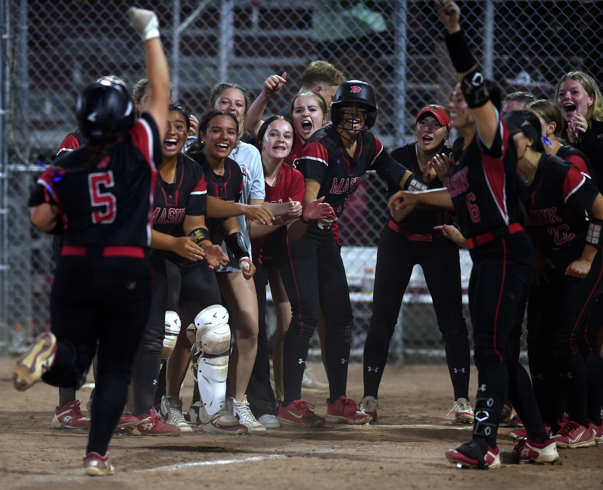 Masuk wins SWC softball title on Moretti's homer in 9th over Newtown