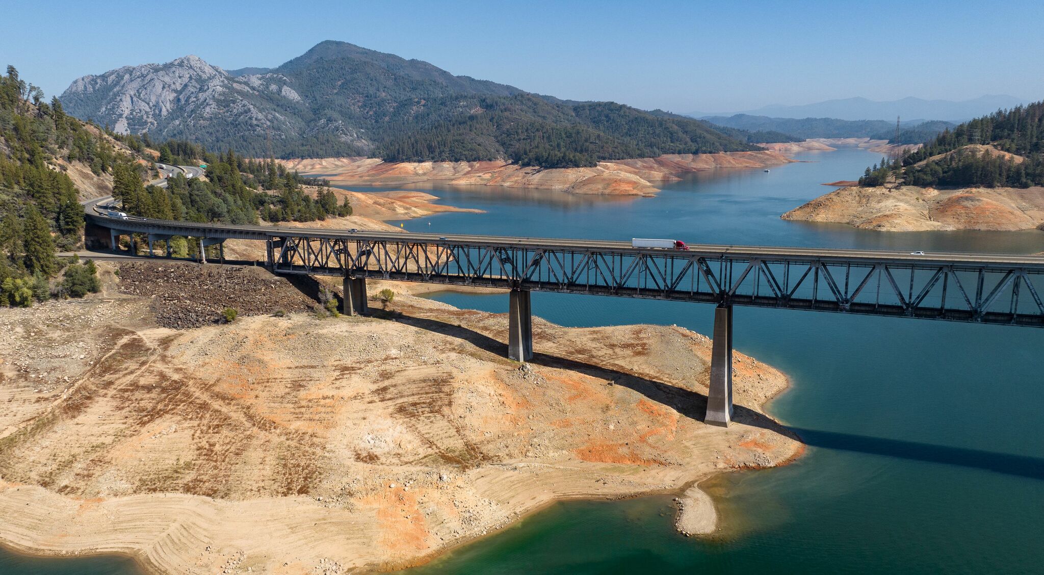 Calif.'s largest reservoir sees major jump in water level after storms