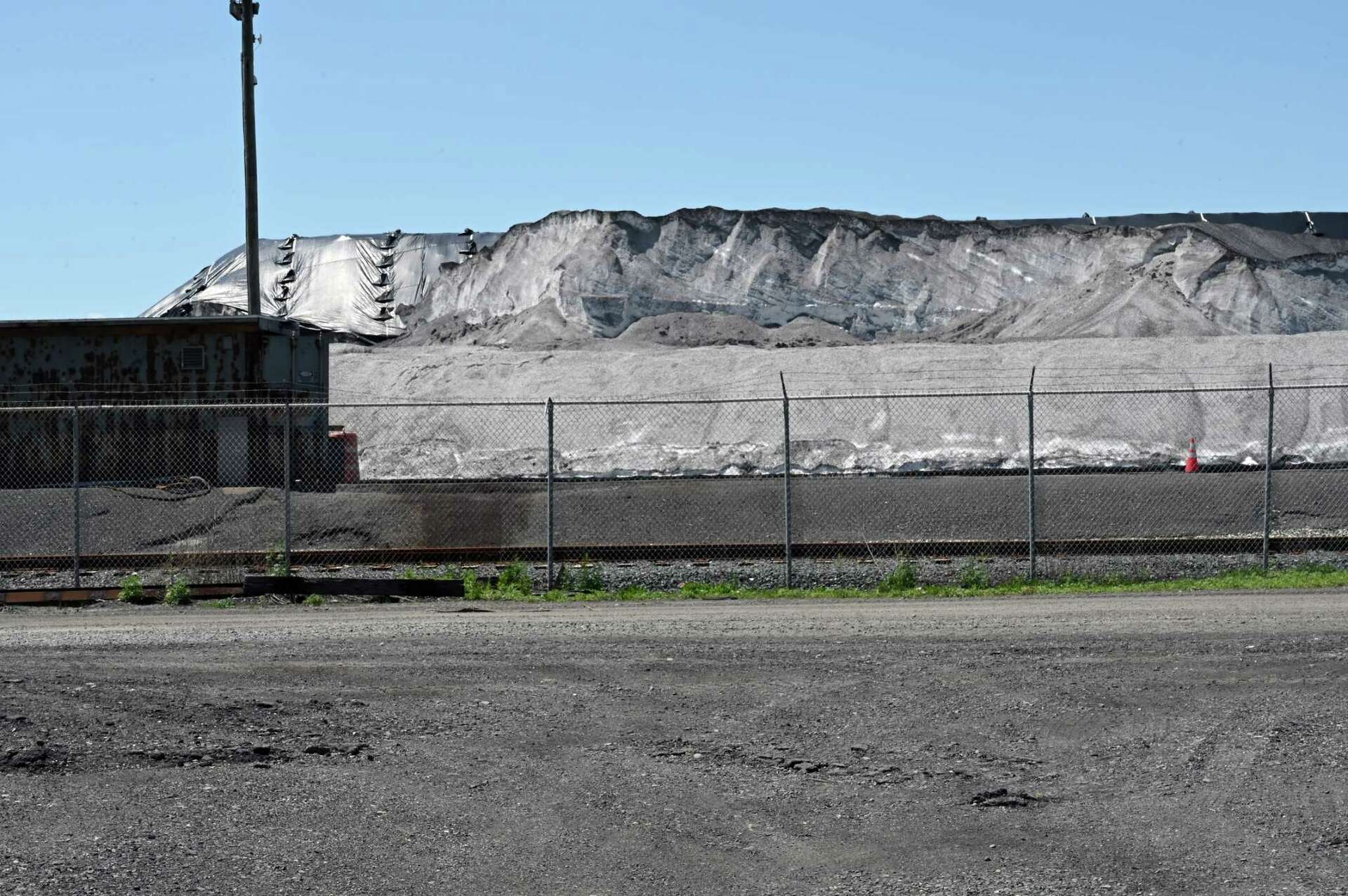 Giant road salt pile to be removed from Troy riverfront