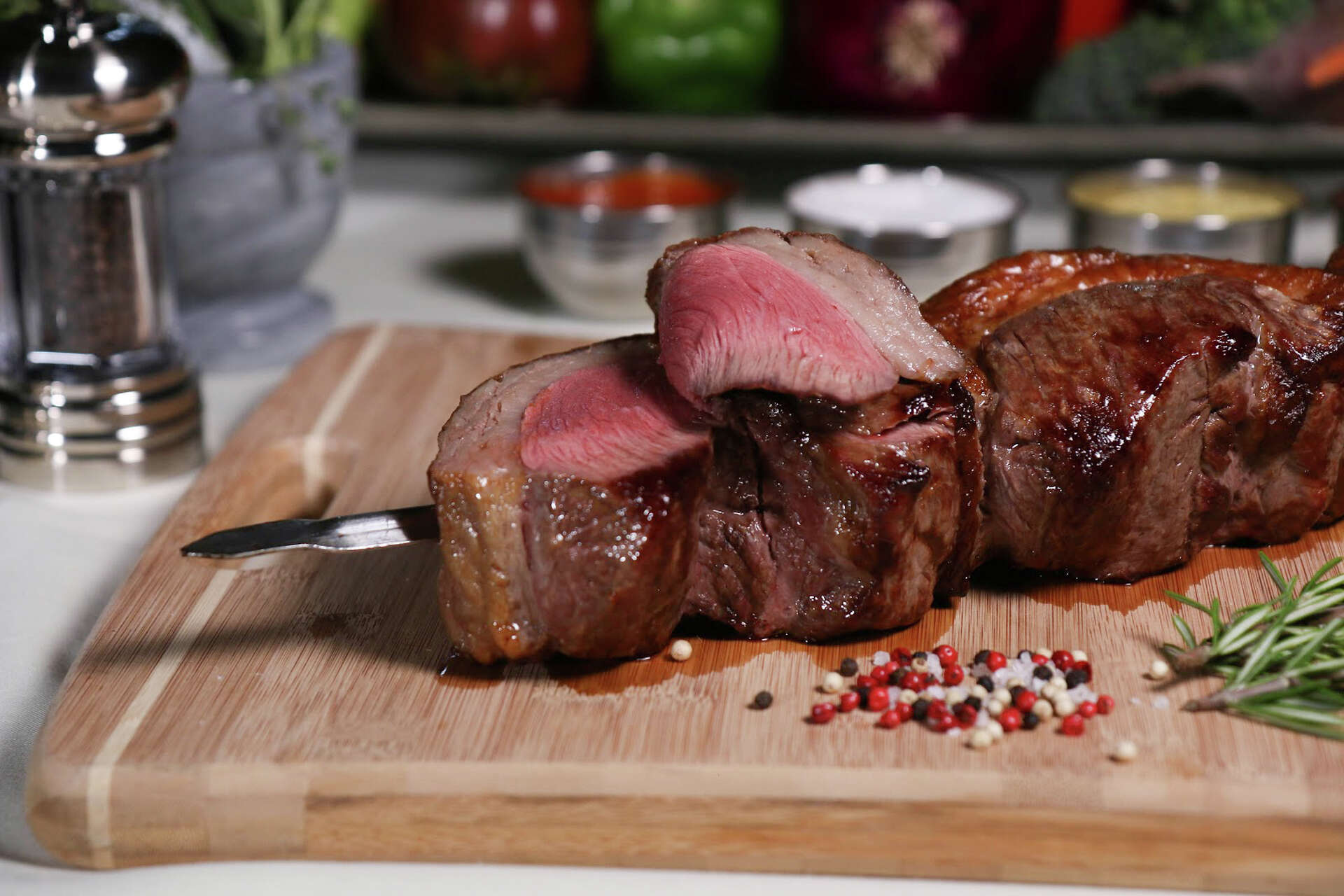 Houston-based Avenida Brazil Steakhouse opens in San Antonio