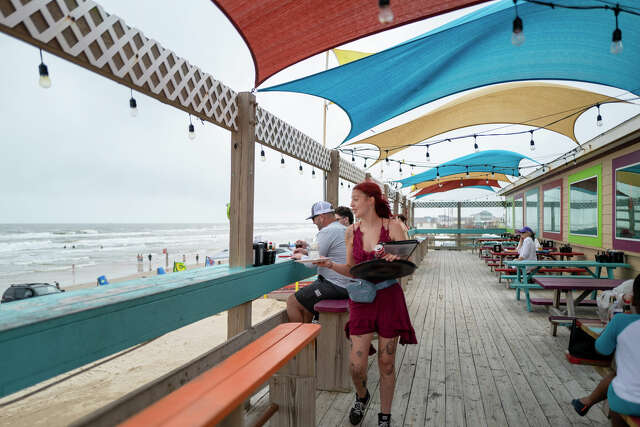 5 Surfside Beach, Texas, restaurants beachgoers would love