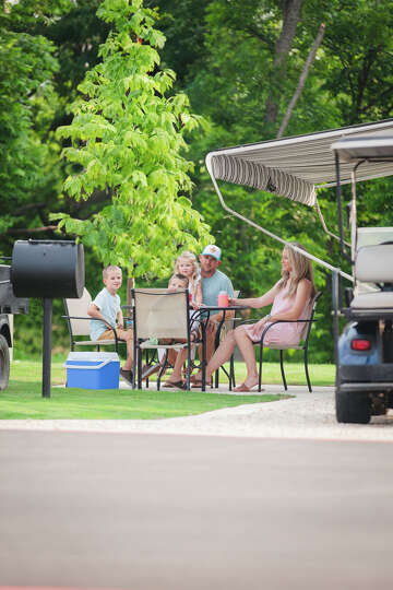 New Braunfels' Camp Landa RV resort opens luxury camping