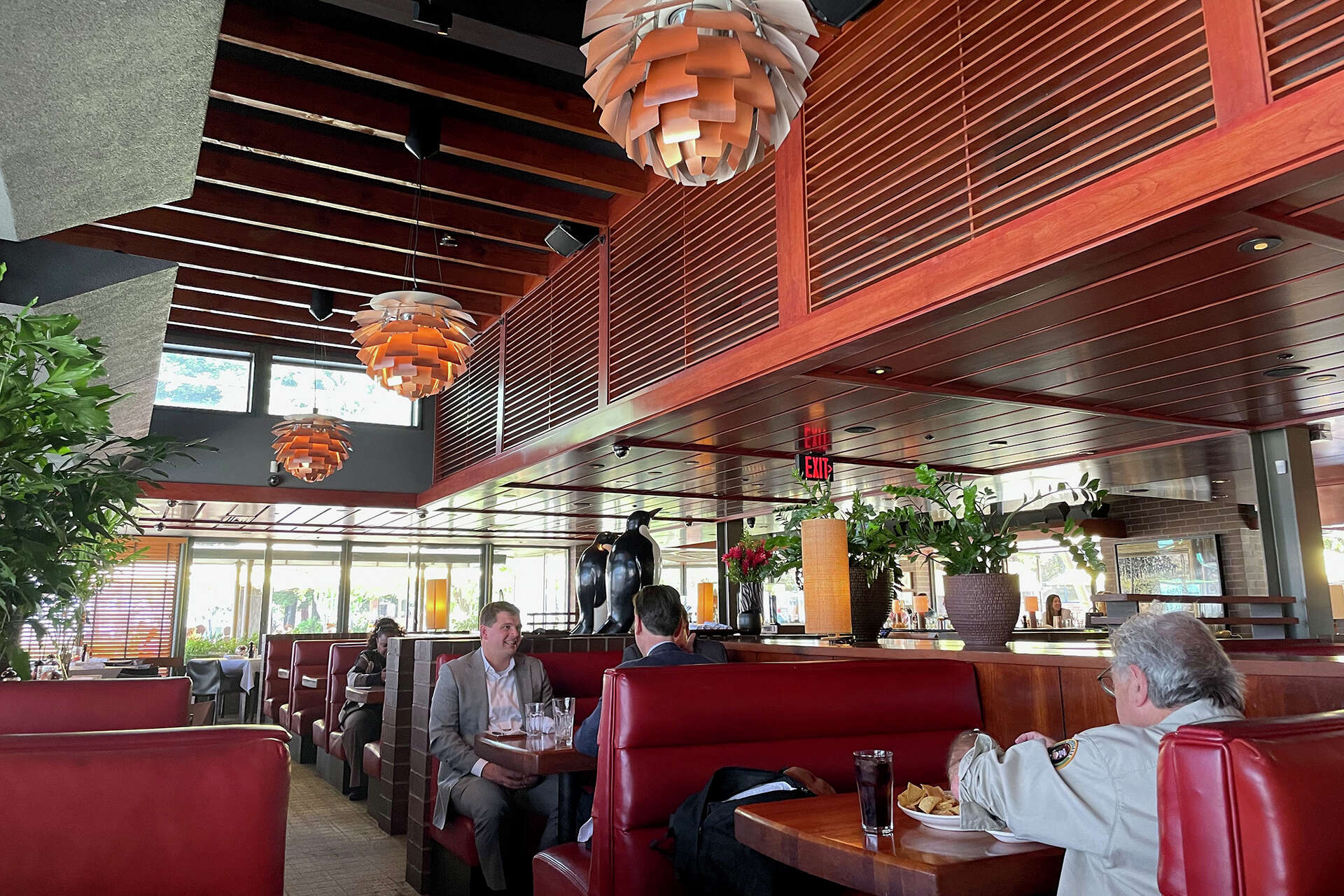 Famed chefs love this chain. After trying the SF restaurant, I get it.