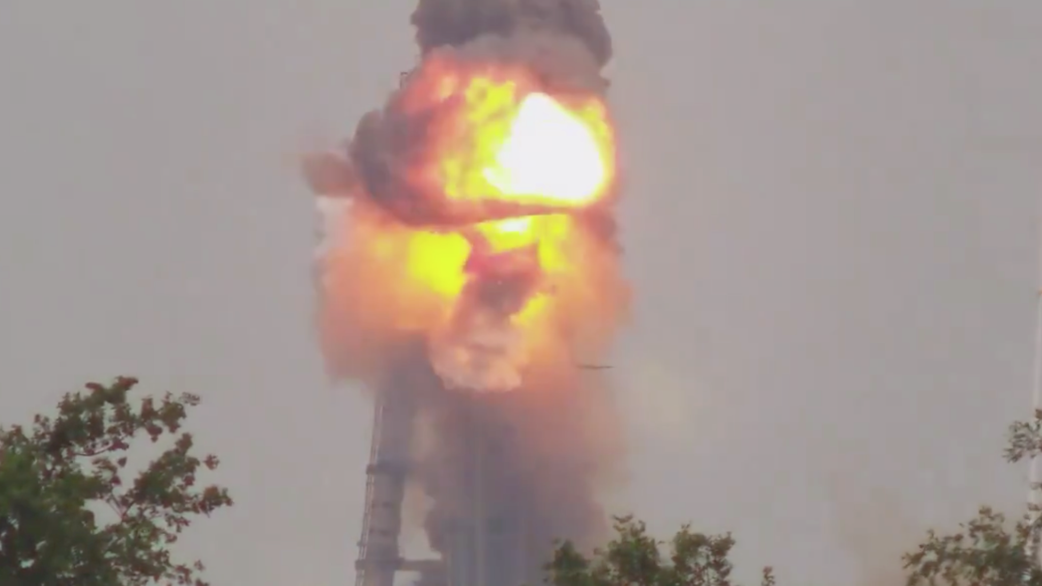 SpaceX engine test quite literally explodes
