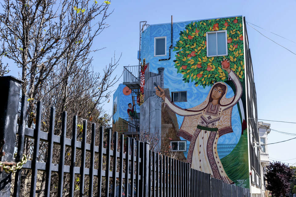 SF artist won’t give up on his pro-Palestine murals that get defaced