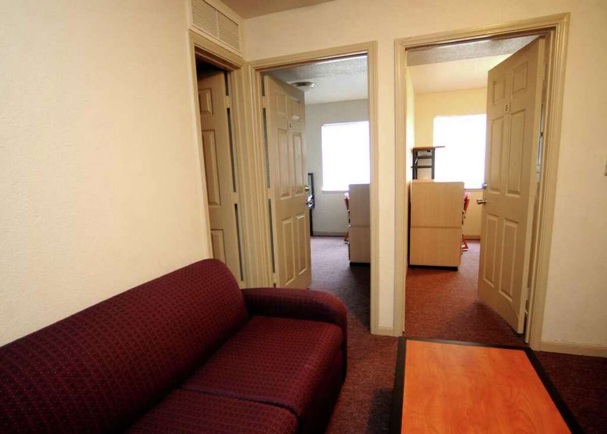 Should all Texas college students get the meningitis shot?