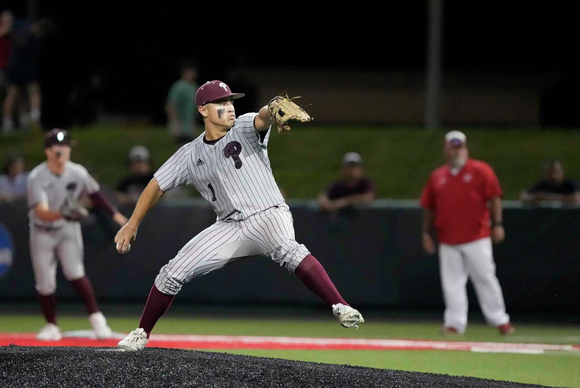 High school baseball playoffs: Pearland takes down Memorial
