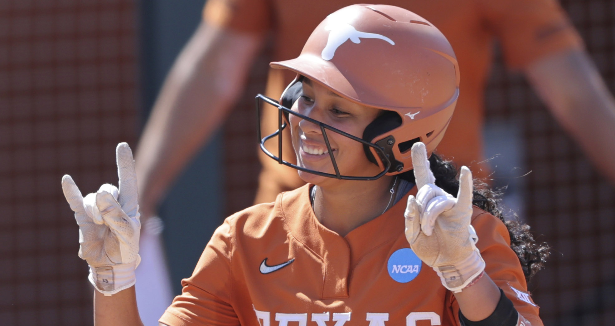 NCAA softball: UT Longhorns reach Women's College World Series