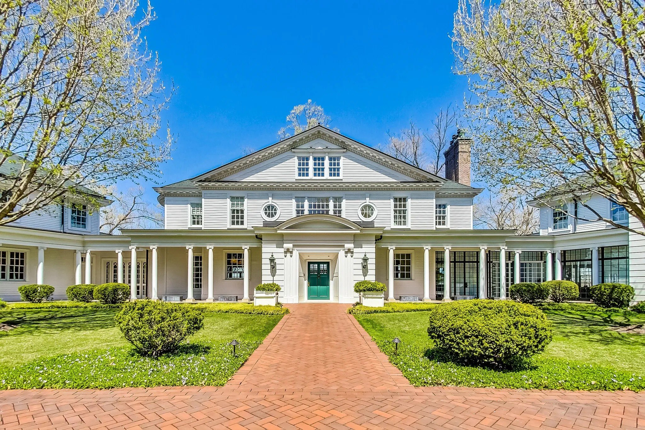 Wisconsin’s Most Expensive Home Is This $28M Lakefront Mansion in a ...