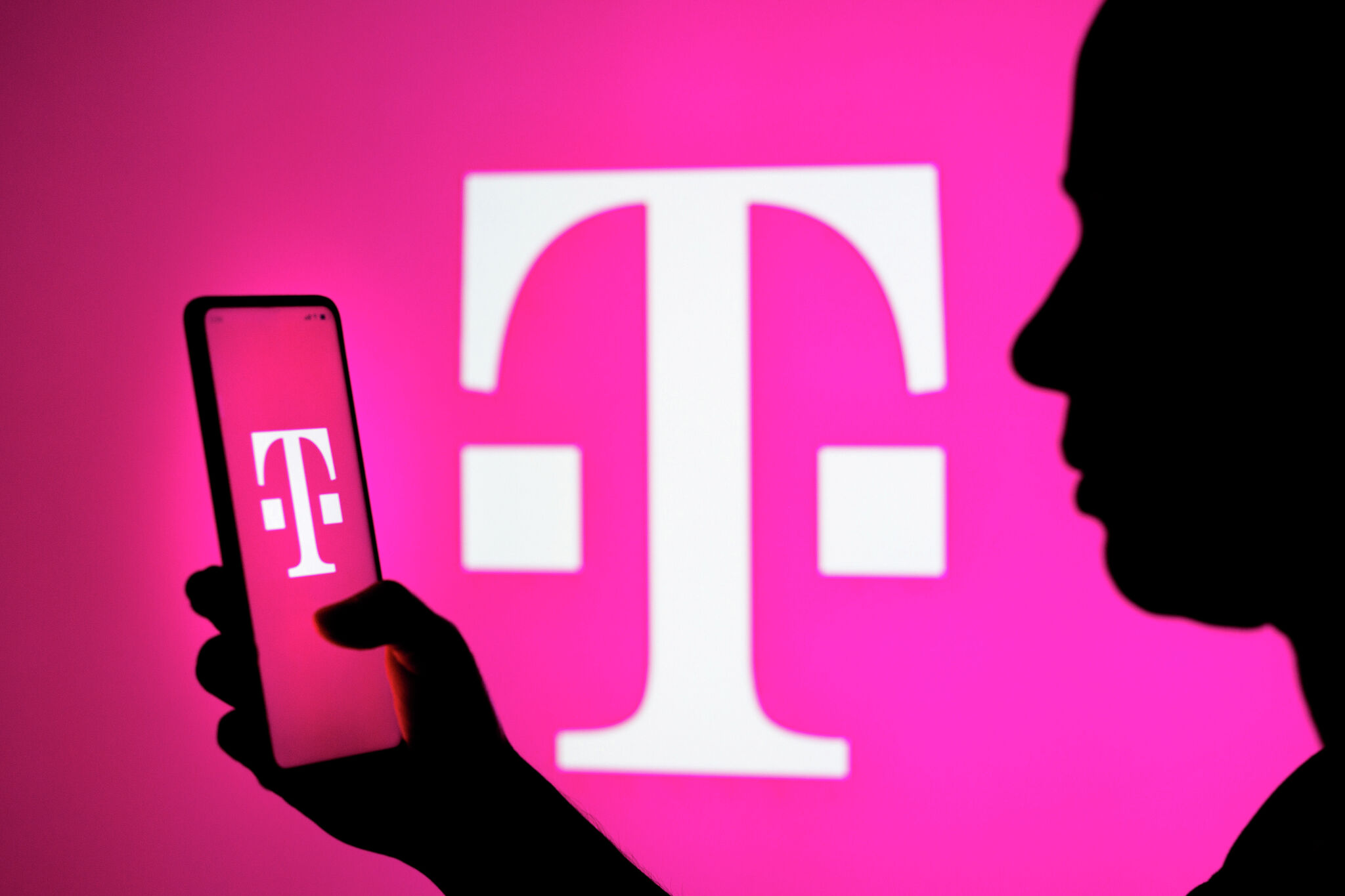 T-Mobile to acquire U.S. Cellular for $4.4 billion
