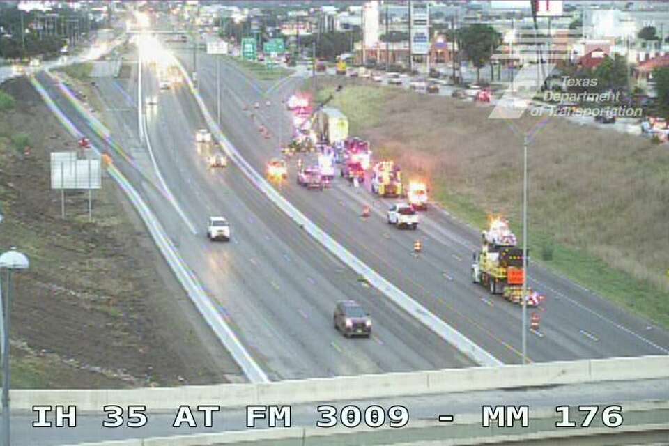 Fiery 18 Wheeler Crash Causes 2 Hour Traffic Delay On I 35