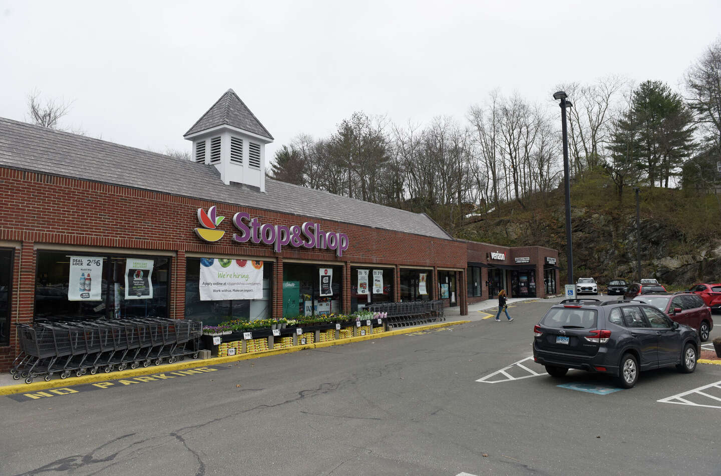 DeCicco's & Sons supermarket to open in Greenwich at old Stop & Shop