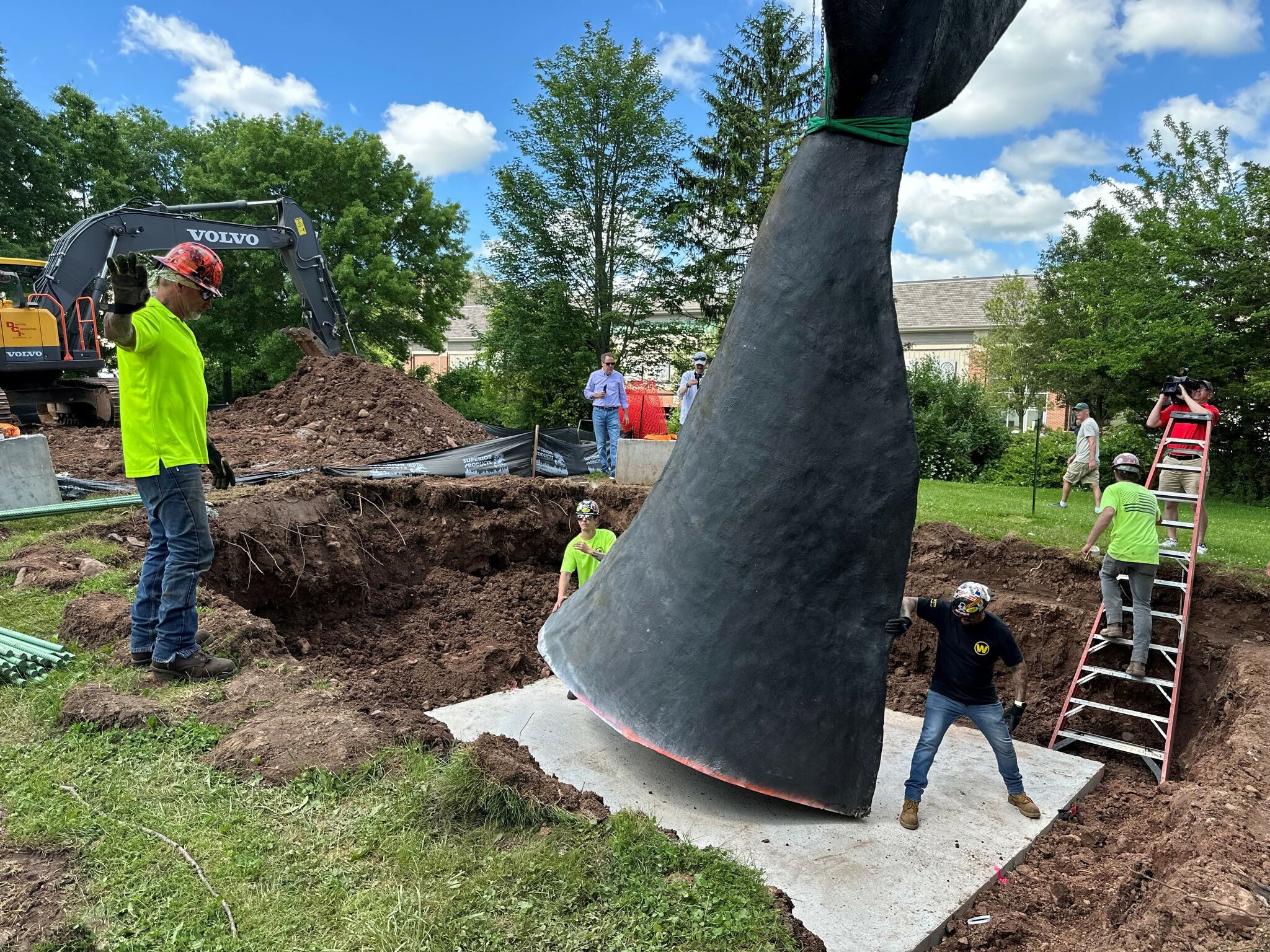 Iconic West Hartford Conny the Whale statue finds a new home