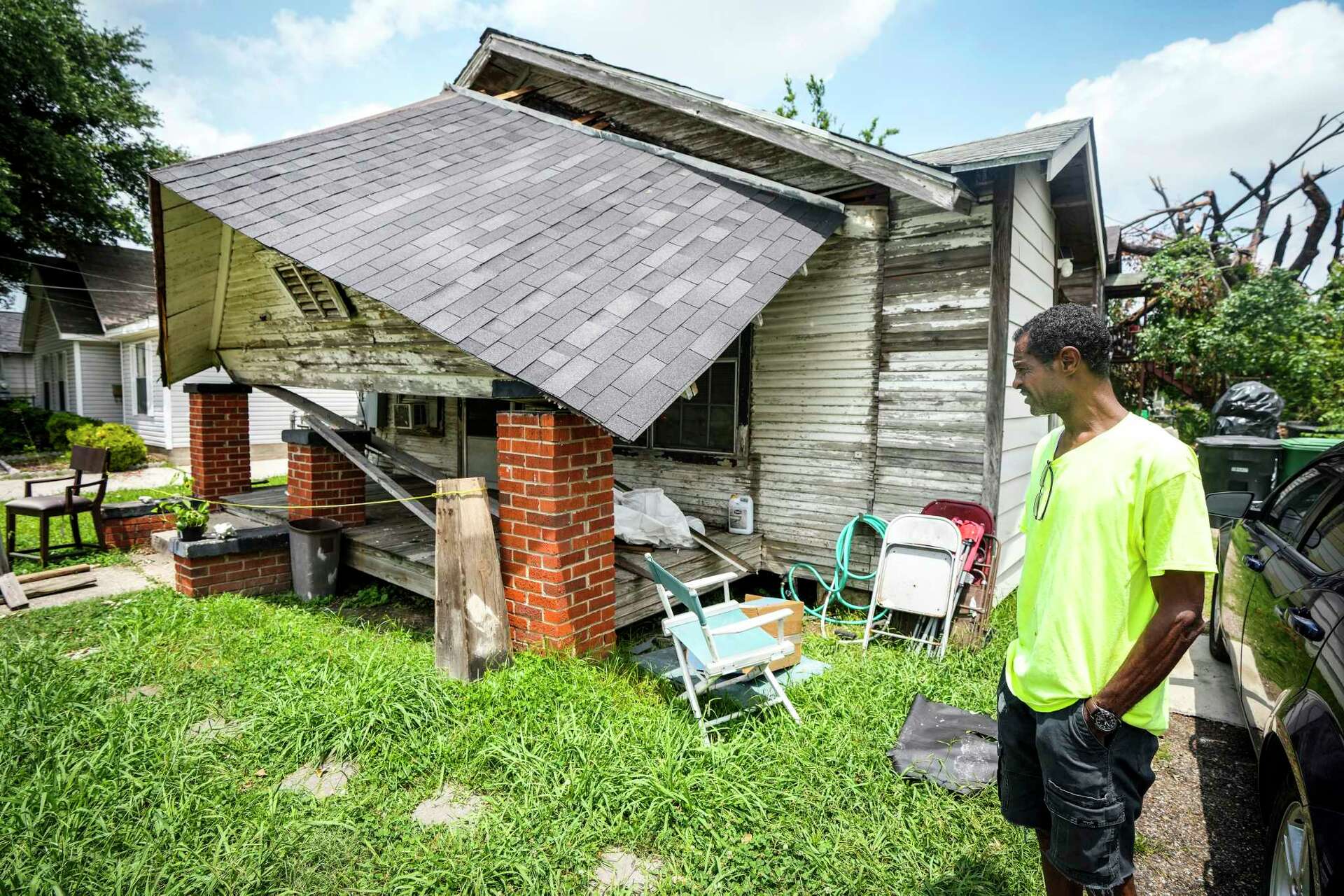 Houston derecho has left homes damaged as hurricane season nears