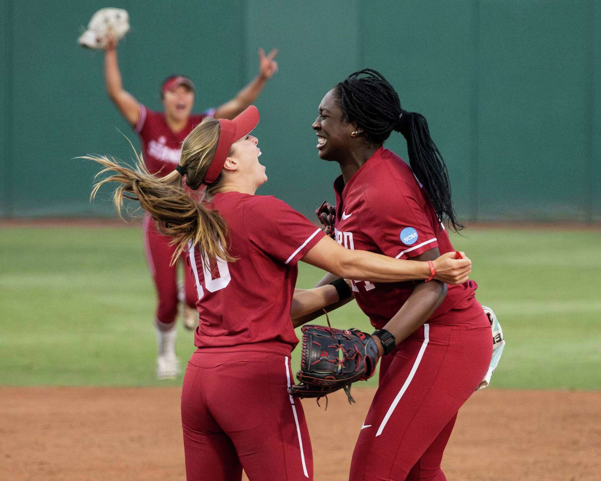 NiJaree Canady’s changeup gives Stanford most dangerous pitch in WCWS