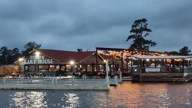 Lake Conroe's new restaurants with pool, playground, boat docks