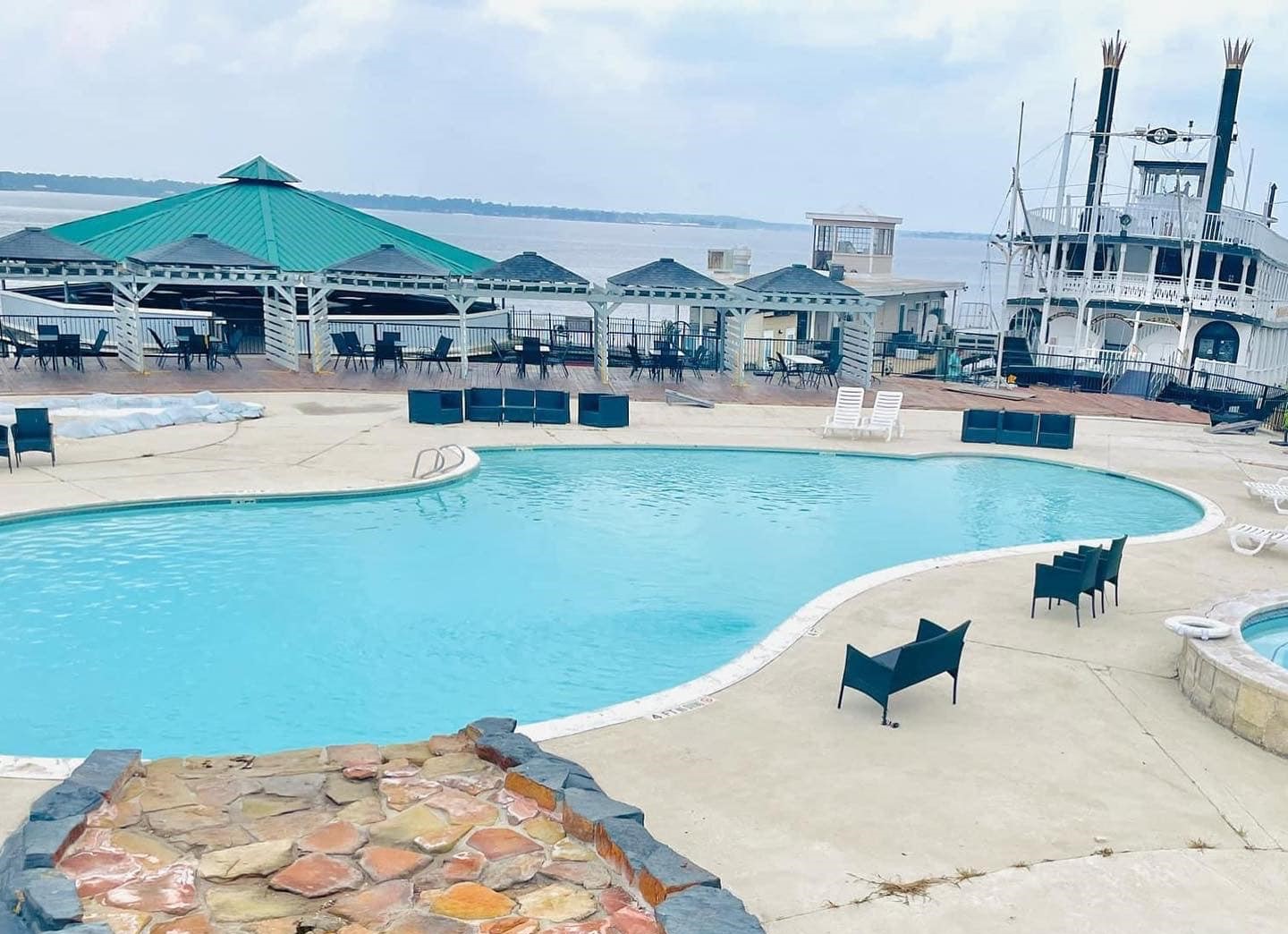 Lake Conroe's new restaurants with pool, playground, boat docks