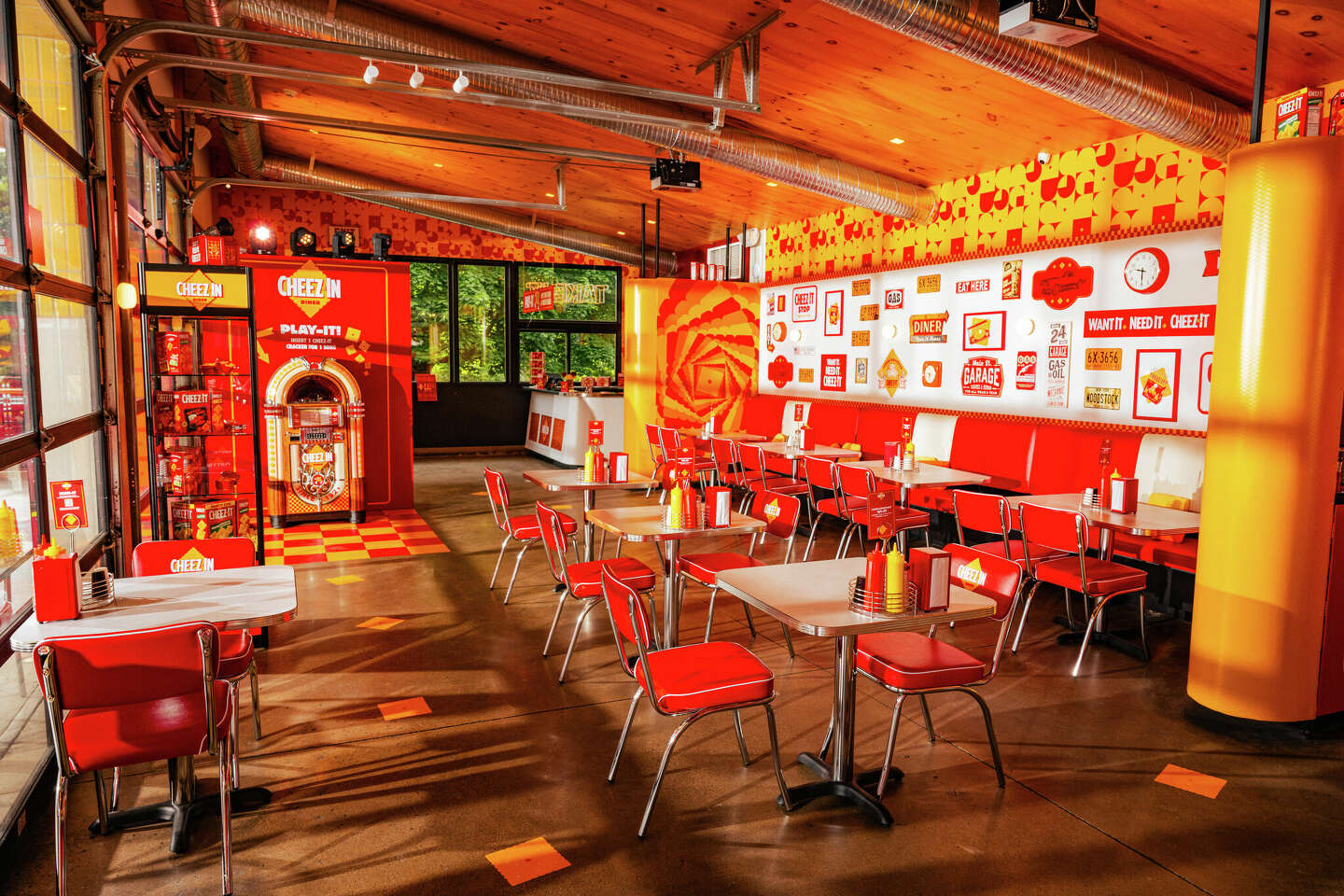 Upstate New York Cheez-It diner jukebox goes up for auction
