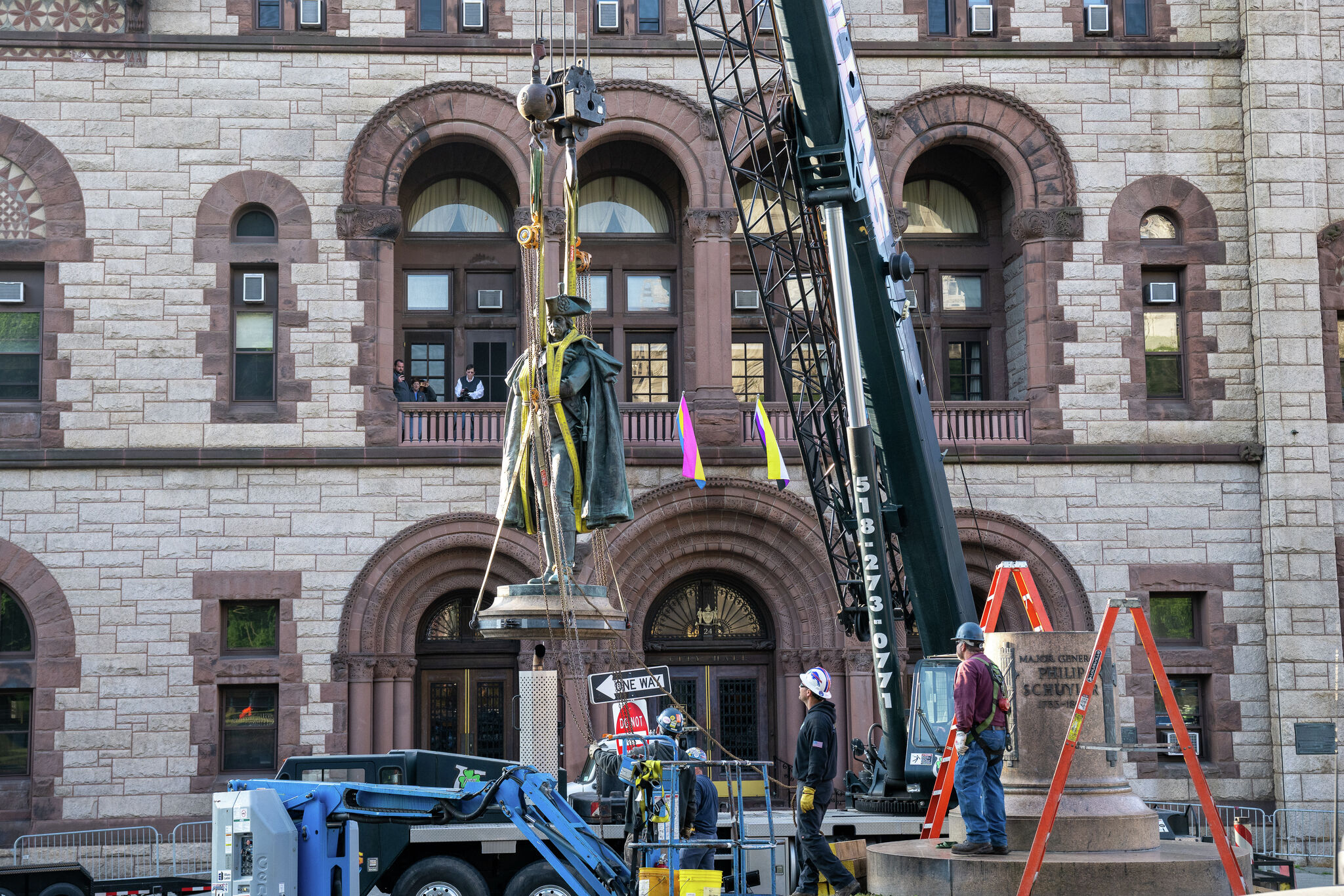 Chris Churchill: A love story, cast in bronze