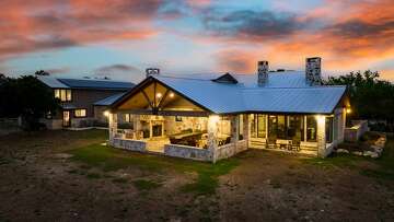 $6.9M Ingram ranch offers beautiful views, luxury living
