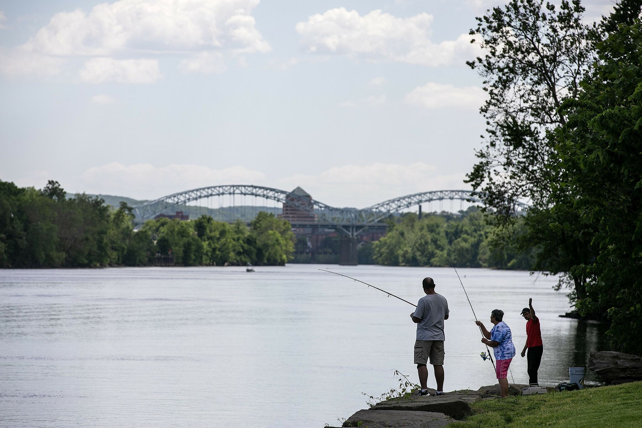 DEEP: Free CT fishing licenses available on Father’s Day