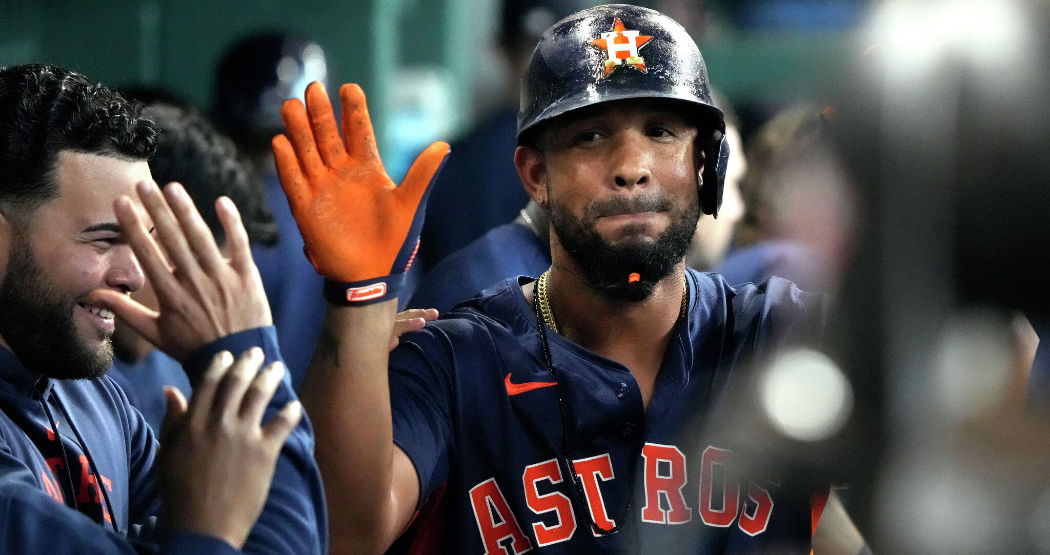Houston Astros: José Abreu hits his first homer of the season